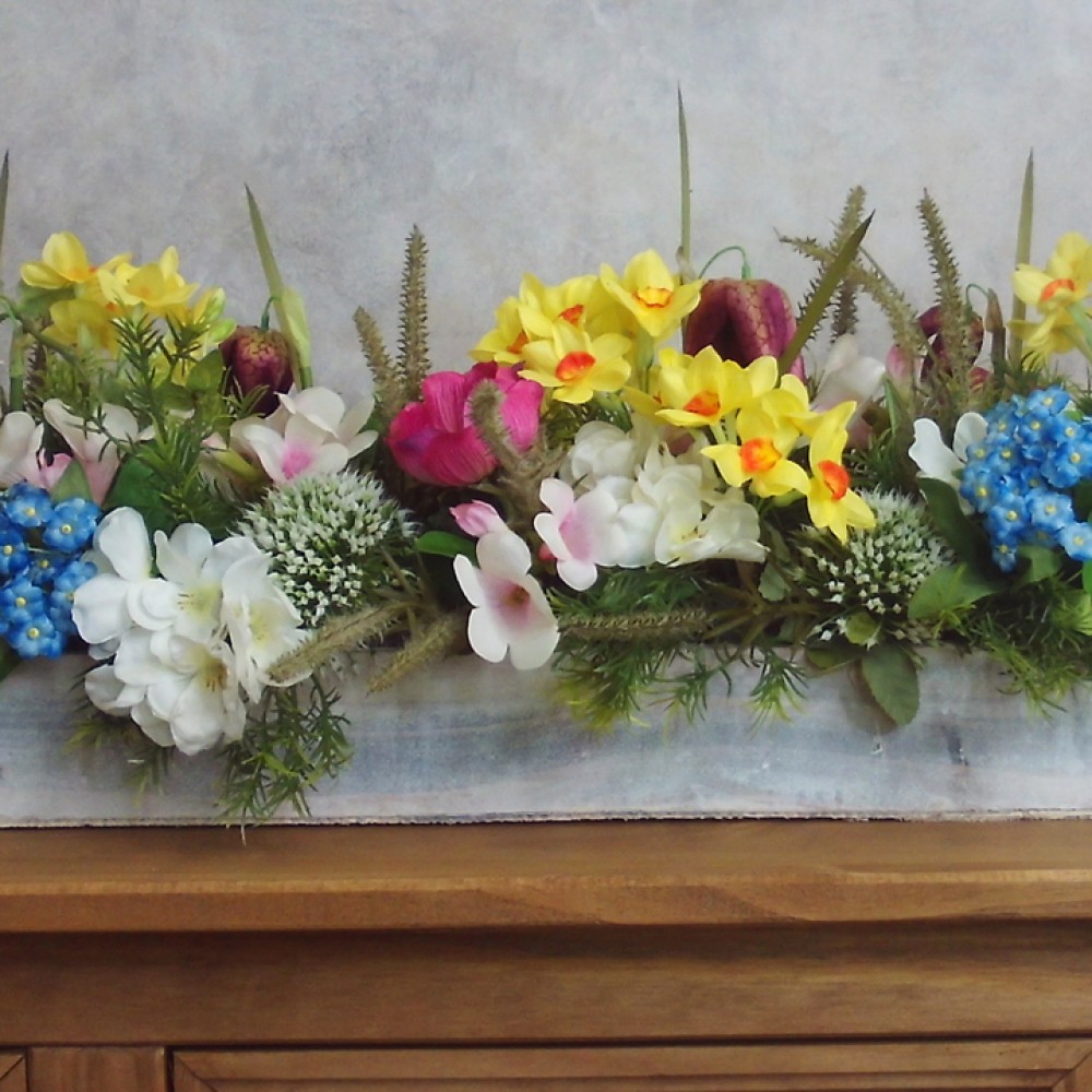 GRANDAD'S SPRINGTIME ALLOTMENT | TABLE RUNNER FLOWER ARRANGEMENT ...